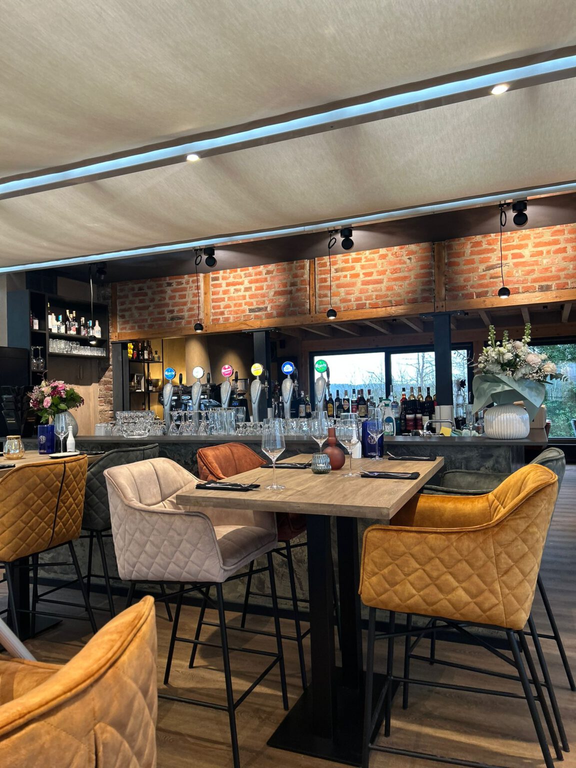 Novanta - Bar, Restaurant und Eventlocation in Essen am See
